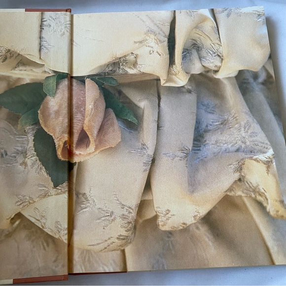 Accents | Shabby Chic Hardcover Book With Dust Jacket Rachel Ashwell ...